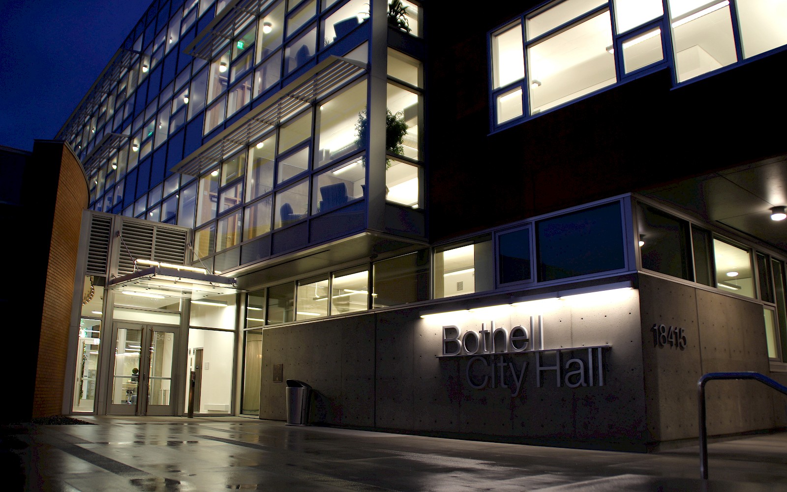 Bothell City Hall / Brent Whiting